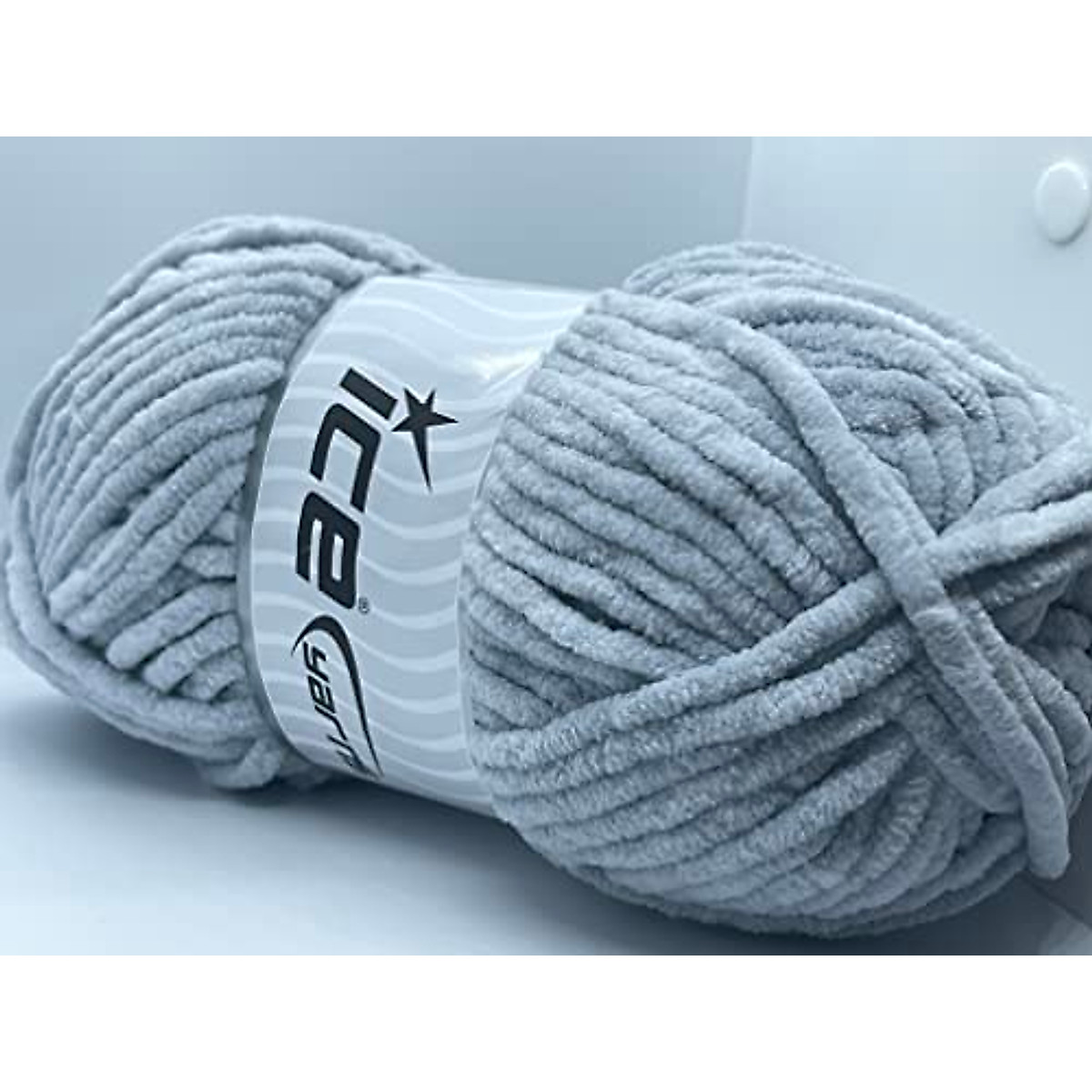 Grey Velvet Chenille Yarn - Bulky 100 Gram (3.53 Ounces) 100 Meters (109 Yards)