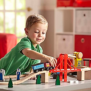 Melissa & Doug Wooden Railway Set, 130 Pieces - Wooden Train Set for Toddlers Ages 3+