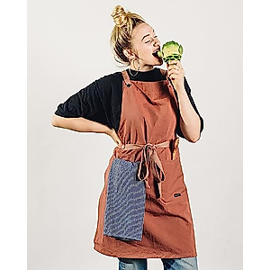 Caldo Crossback Kitchen Apron for Cooking - Mens and Womens Professional Chef or Server Bib Apron - Adjustable Crossback Style - Rustic- Midweight Cotton (Terracotta)
