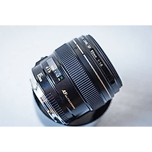 Canon EF 85mm f/1.8 USM Telephoto Le