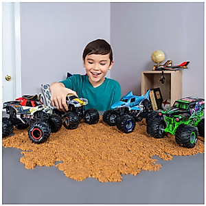 Monster Jam, Official Megalodon Monster Truck, Collector Die-Cast Vehicle, 1:24 Scale, Kids Toys for Boys Ages 3 and up