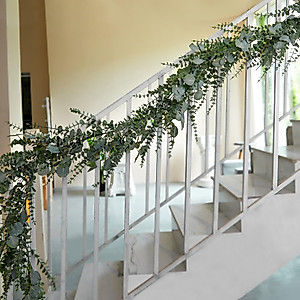 Clycaloor 9 FT Eucalyptus Greenery Garlands for Table, Artificial Long Greenery Garlands, Spring Green Eucalyptus Garland for Wedding, Mantle, Party, Home Decor