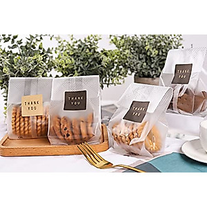 LOKQING Cellophane Treat Bags Cookie bags for Packaging Clear Gift Bags with Stickers for Cookies,Candy,Chocolates(100 PACK,9x3.3inch)