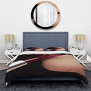 DESIGN ART Designart 'Applying Red Lipstick On Lips' Modern Duvet Cover Comforter Set Full/Queen Cover + Comforter + 2 Shams 4 Piece