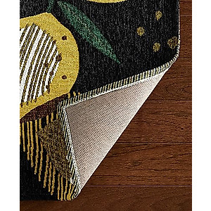 TOWN & COUNTRY LUXE Livie Fresh Lemon Everwash™ Washable Multi-Use Decorative Rug, Kitchen Rug, Low-Profile Door Mat, Bedroom Rug and Dorm Room Rug with Non-Slip Backing, Black, 24"x40"