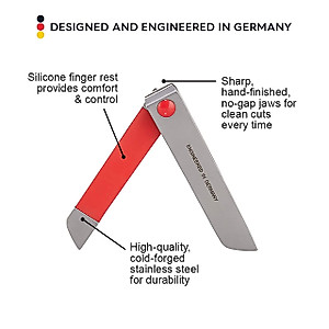 Revlon Nail Clipper, Salon Professional Nail Care Tools, Curved Blade for Trimming & Grooming, Easy to Use, Non-Corrosive, Stainless Steel (Pack of 1)