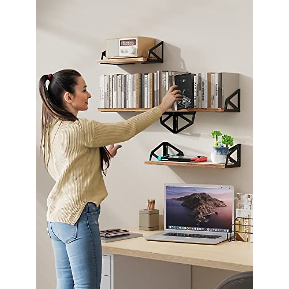 AMADA HOMEFURNISHING Floating Shelves Wall Mounted Storage Shelves Set of 4, Rustic Solid Wood Wall Shelves for Bedroom/Living Room/Bathroom/Kitchen/Office, AMFS27