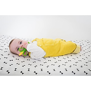 Nuby Soothing Corn Teether, Green, Green