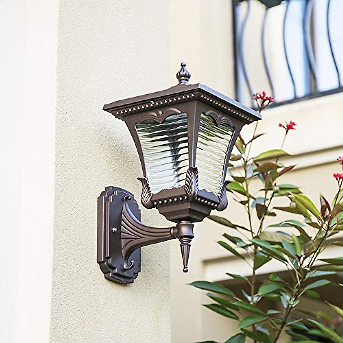 Ksainiy Led Solar Outdoor Metal Wall Lamp Modern Minimalist Villa Garden Lamp Waterproof Outdoor Solar Light Home Garden Street Light Door Light