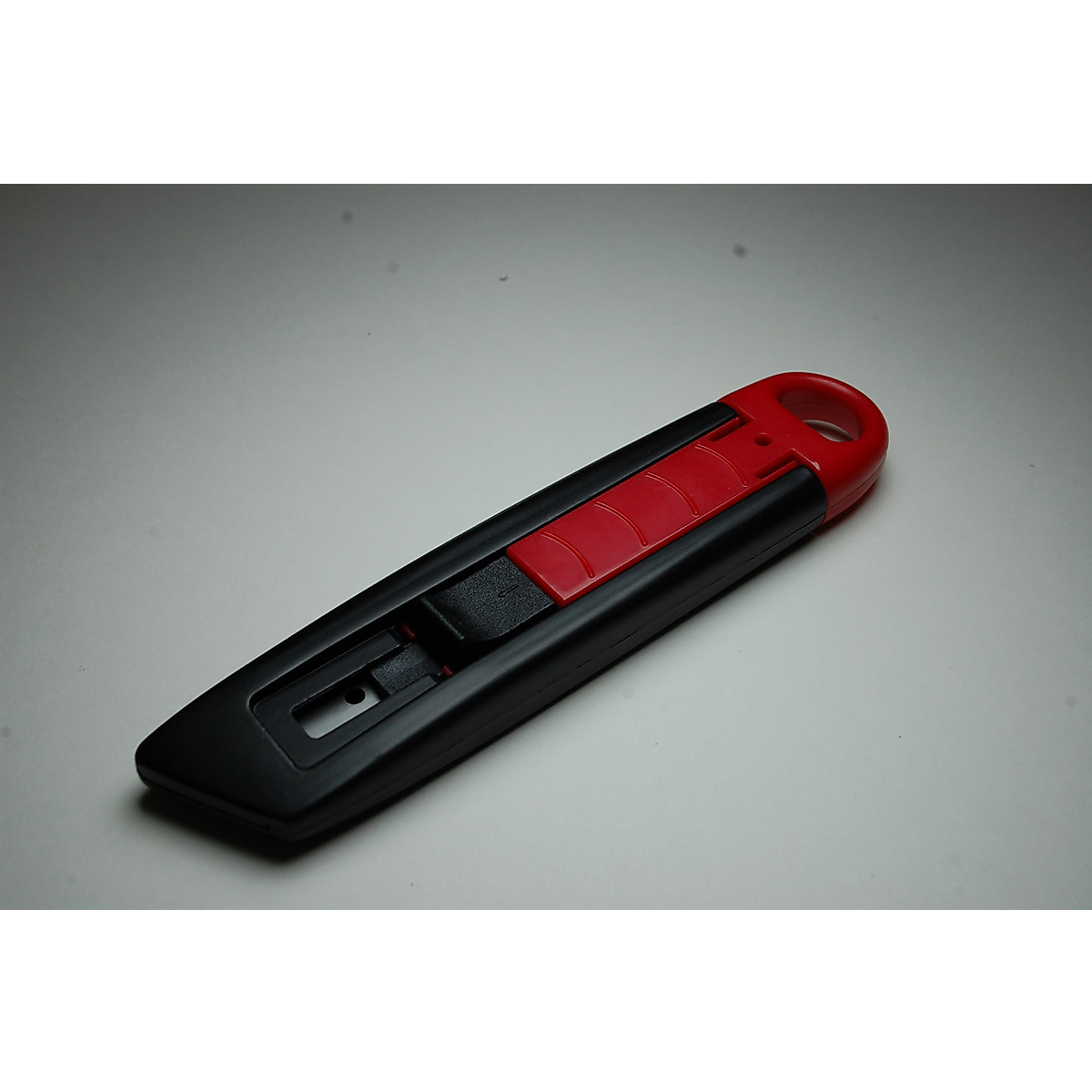 Utility Knives - Self-Retracting Safety Knife (12 Knives) - EP-240