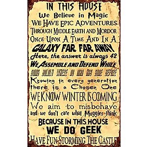 in This House We Do Geek Magic Poster, Vintage Retro Metal Poster Wall Decoration Home Office Bar Garage Cafe Hotel Men's Cave Club -Tin Sign 8x12 Inch
