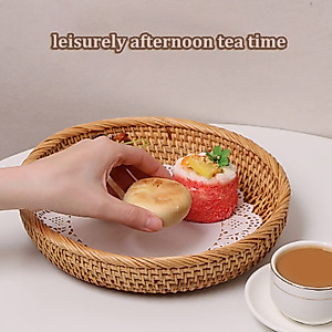 Rattan Fruit Bread Baskets, Stackable Round Handwoven Food Serving Tray Tabletop Decorative Basket for Organizing Kitchen Countertop Serving Nuts Candy Cracker Vegetables (7.9 in)