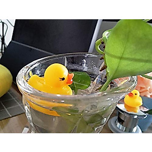 SOHAPY 100Pcs Mini Yellow Rubber Ducks Tiny Baby Shower Rubber Ducks, Squeak Fun Baby Yellow Rubber Bath Toy Float Fun Decorations for Shower Birthday Party Favors Cupcake Carnival Game Gift (100Pcs)