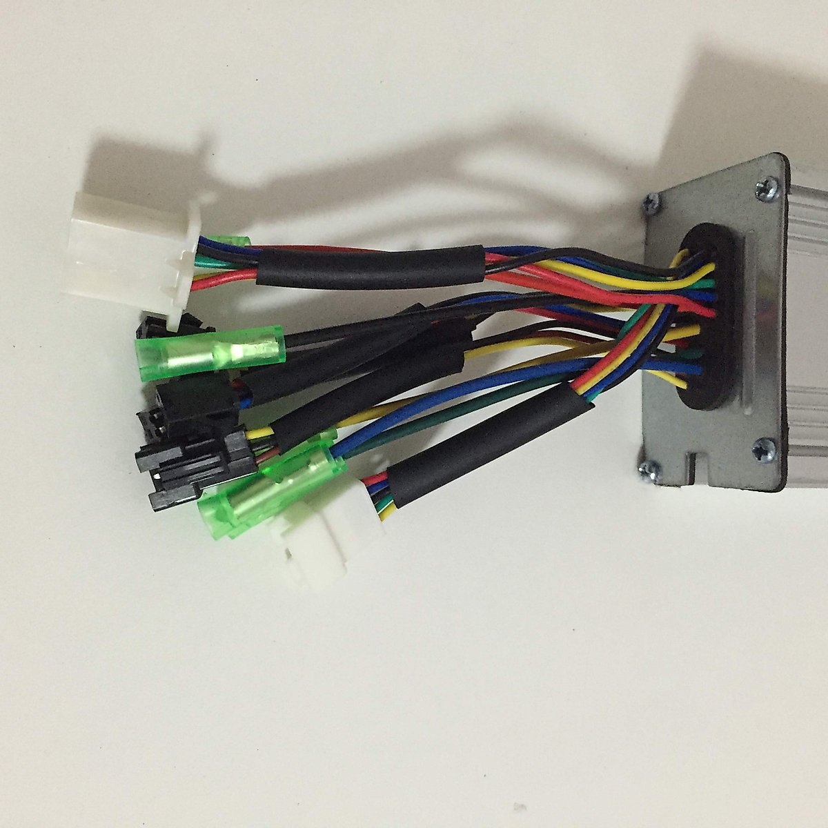 NBPower 36V/48V 500W 22A Brushless DC Motor Controller Ebike Controller +KT-LCD8H Color Display One Set，Used for 500W Ebike Kit.