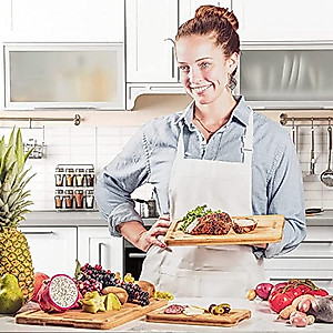 Bamboo Cutting Board Set of 3, Cutting Boards in Large, Medium & Small Size, Organic Wooden Cutting Boards for Kitchen, Vegetable & Meat Cutting Board, Cutting Board With Juice Groove & Handles