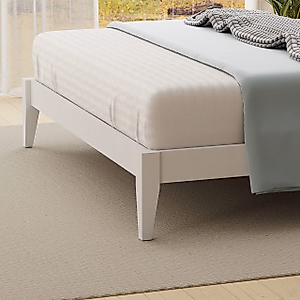 Glenwillow Home Farmhouse Solid Wood Platform Bed in Queen - Gloss White