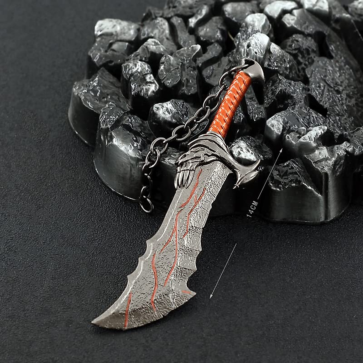 God of War Ragnarök Kratos Blades of Chaos Action Figures Game Toy Collection Keychain Desk Decoration Backpack Pendant Gift (Kratos Blades of Chaos 14CM)