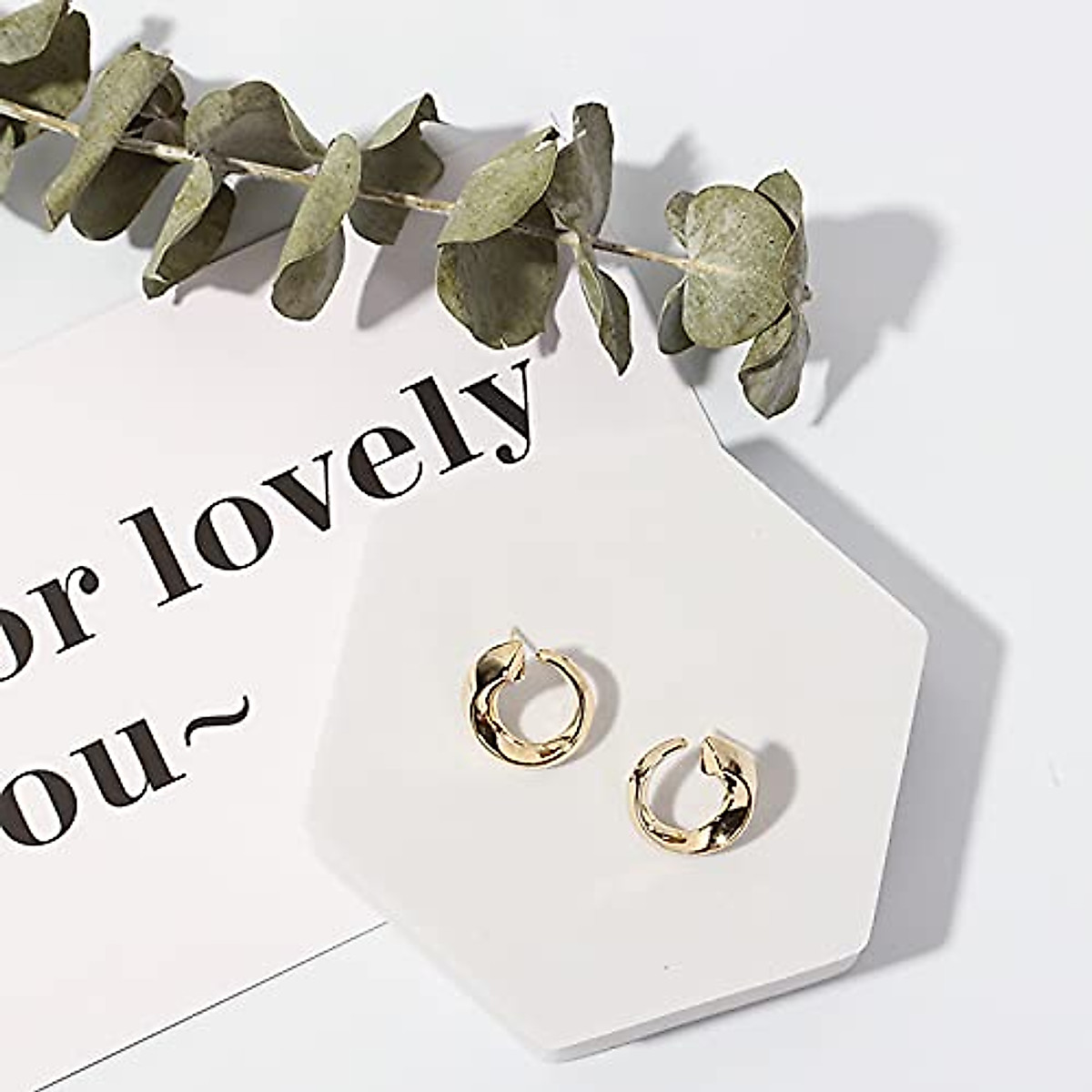 Yiemoge 8PCS Geometric Cube Photo Props Set, Hard Foam Photography Background Props for Goods, Crafts, Lipstick, Jewelry, Cosmetics, Makeup Tools, Food (White)