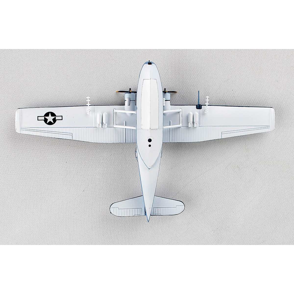 Daron Worldwide Trading Postage Stamp USN Pby5 Catalina 1/150 Airplane Model