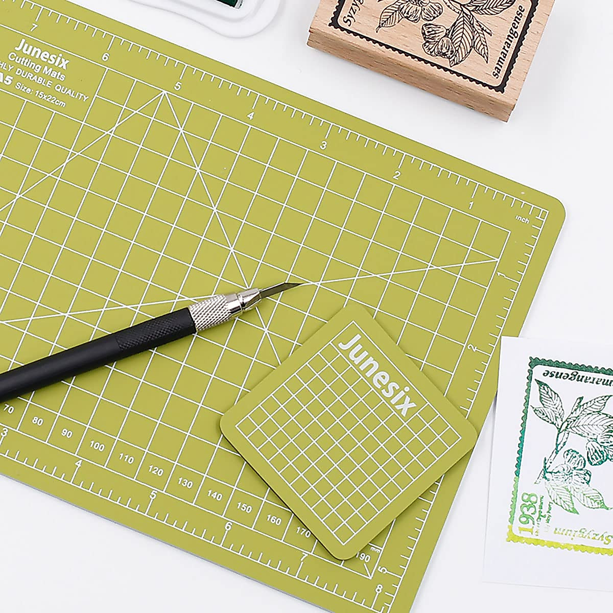 7 PCS Mini Cutting Pad Self Healing Craft Mat Small Sewing Cutting Mat Non-Slip Mini Cut Board for Scrapbooking Quilting Sewing Accessories