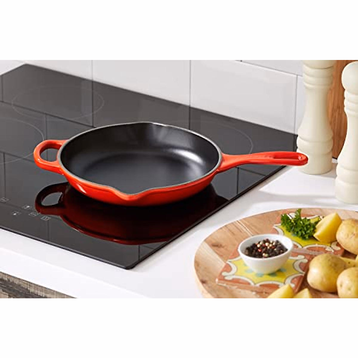 Le Creuset Enameled Cast Iron Signature Iron Handle Skillet, 9" (1-3/8 qt.), Cerise