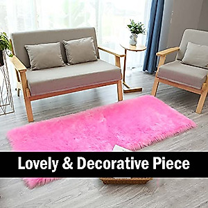 Silky Soft Faux Fur Rug 2ftx4ft, Super Fluffy Rugs for Bedroom and Living Room Floors, Large Shag Solid Area Rug, Luxury Beside Plush Carpet Home Decor Floor Mat, Square