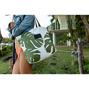 ALOHA Collection Monstera Day Tripper in Seaweed