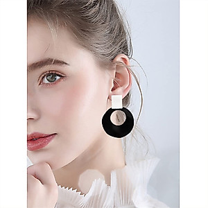 MIGUO STORE Unique Charm Black White Contrast Asymmetric Geometric Circle Earrings Personalized Fashion Hollow Sparkly Earrings for Women Gift (Black White Earrings)