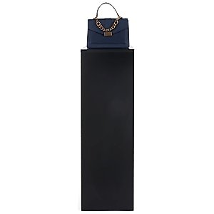 Displays2go, Laminated Gallery Display Cube, Particle Board, Melamine Construction – Black (WDCUBEBLK4)