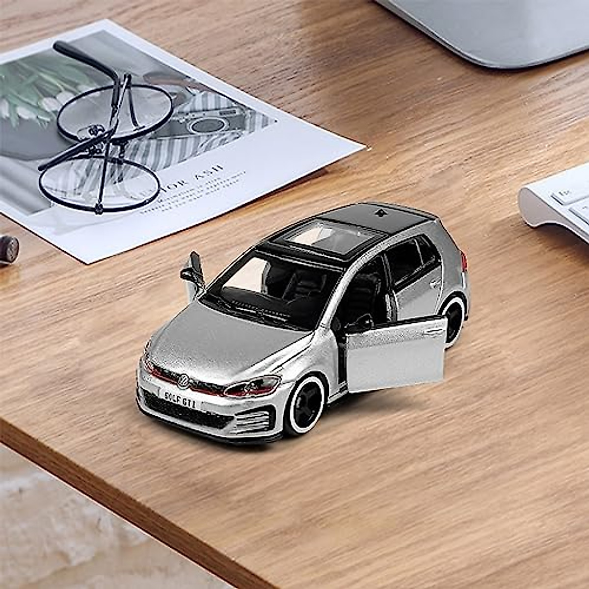 1/62 Scale Golf GTI 2017 Diecast Model Car Door Open