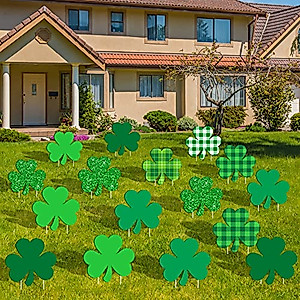 ADXCO 16 Pieces St. Patrick's Day Yard Signs Waterproof Shamrock Yard Signs with Stakes 2 Styles Green Plaid Glitter Outdoor Lawn Walkway Decorations for St. Patrick's Day Party, Home, Garden