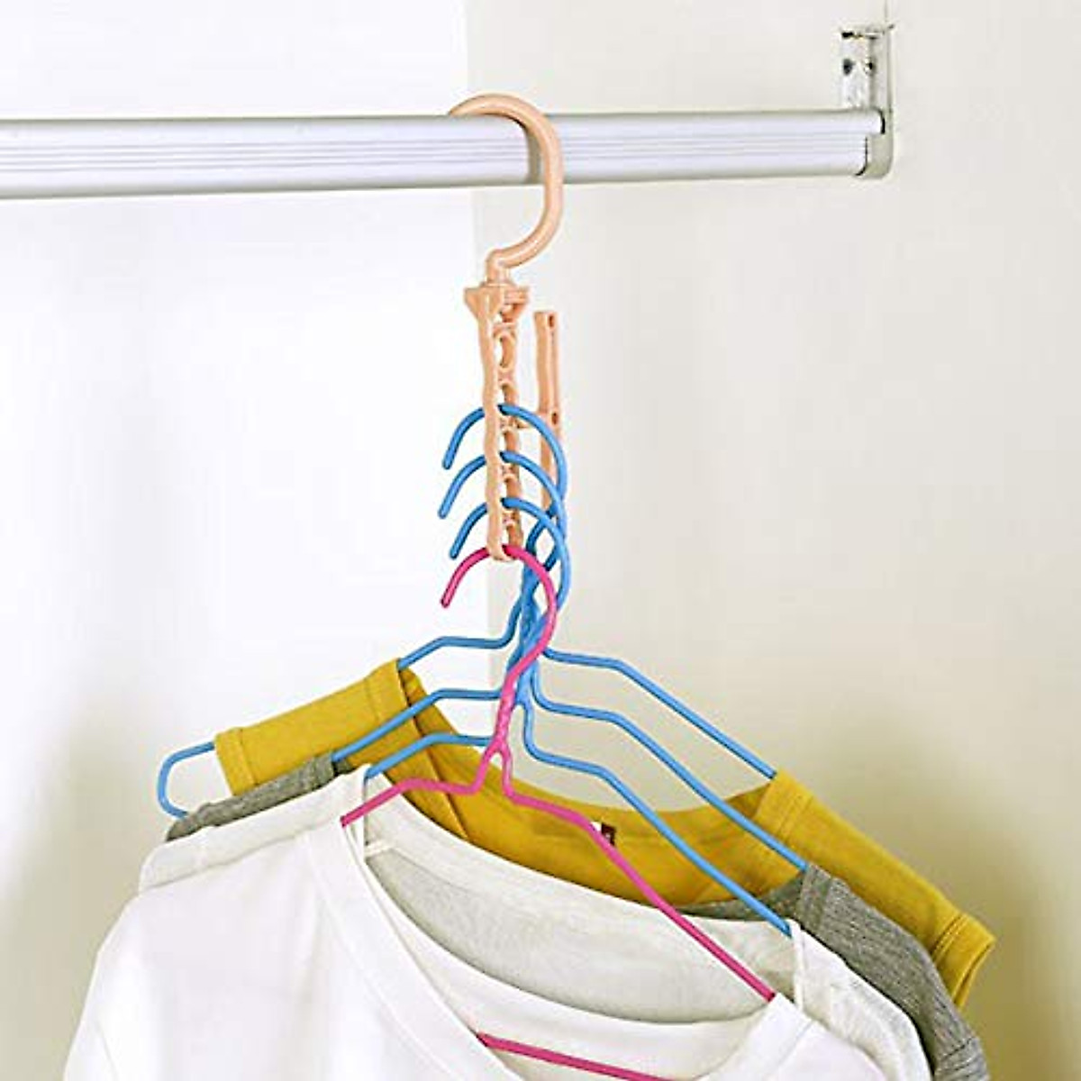 shlutesoy Plastic 5 Circle Anti-Slip Windproof Coat Clothes Hanger Buckle Rack Organizer Green