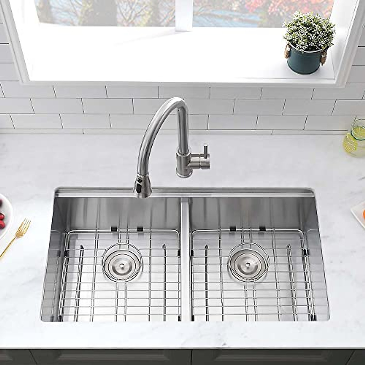 33 Inch Undermount Double Bowl Kitchen Sink Workstation- Wesliv 33x19 Stainless Steel Undermount Kitchen Sink 50/50 Low Divide Double Bowl Kitchen Sink 16 Gauge Deep Ledge Workstation Sink