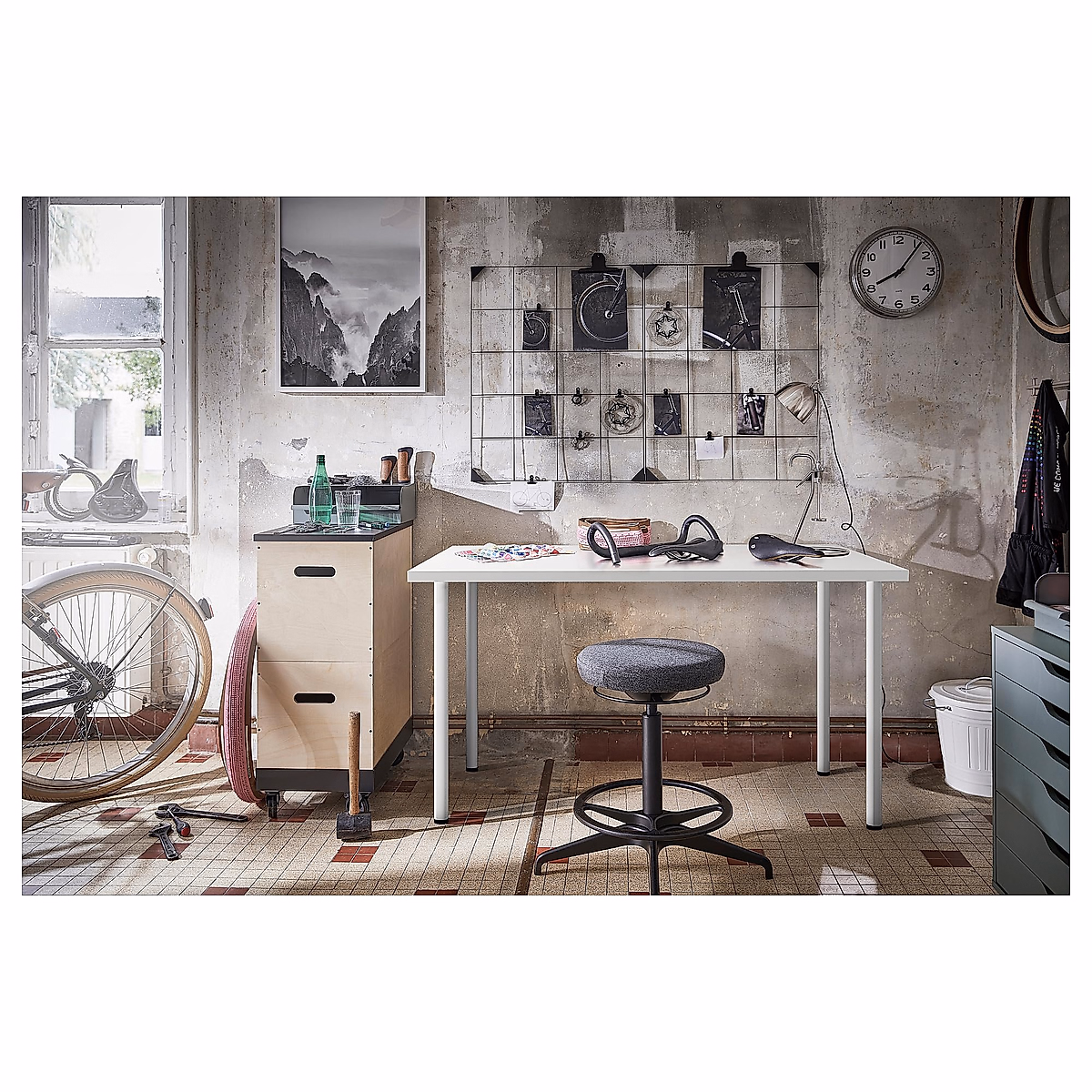 Ikea LAGKAPTEN/ADILS desk, 140x60 cm, white