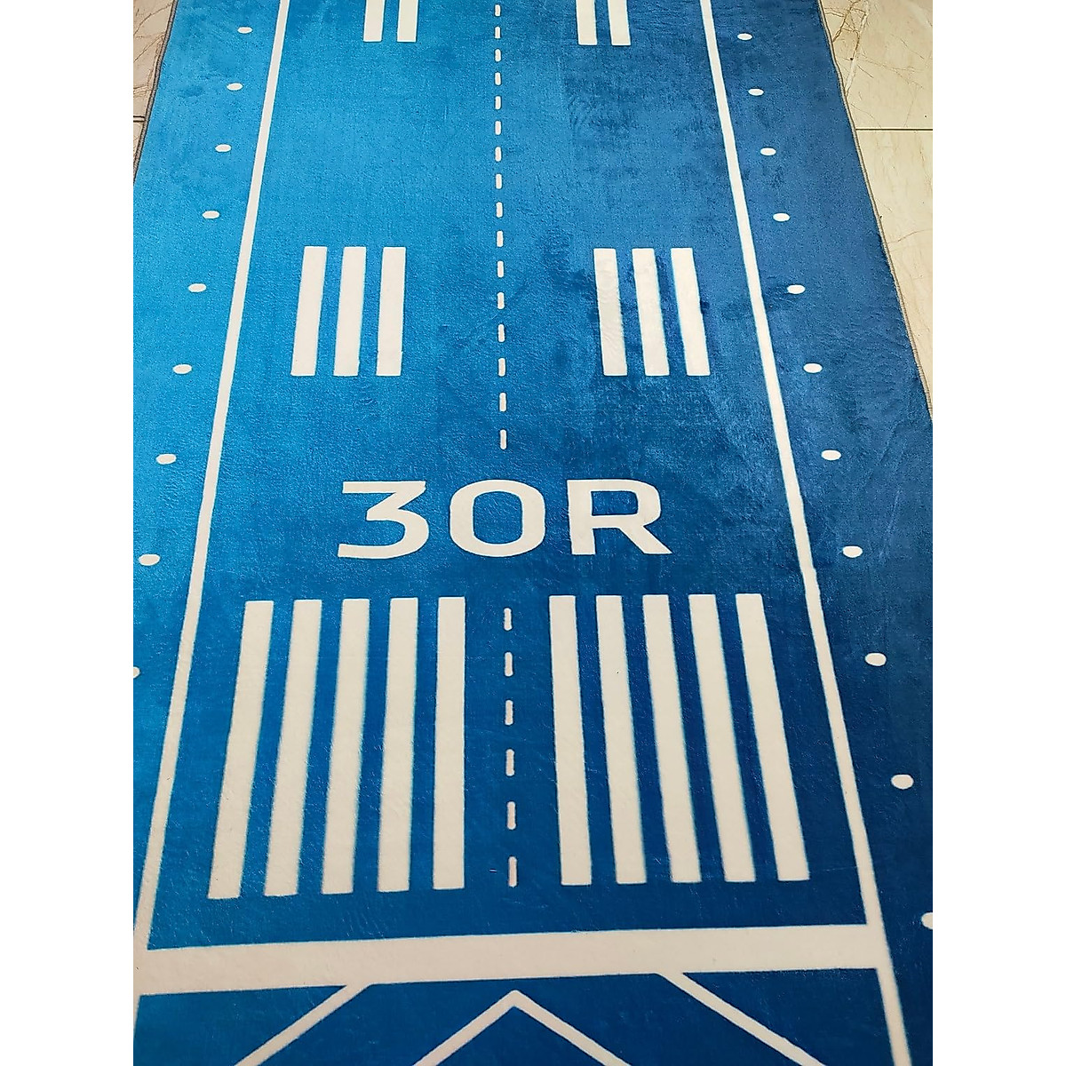 Generic Runway Rug,Track Rug,Aircraft Rug,Aviation Carpet,Airport Rug,Plane Rug,Runway Area Rug,Floor Area Rug,Racing Track Rug,Road Pattern Rugs RM1205.0 60x100Cm//23x39 inch