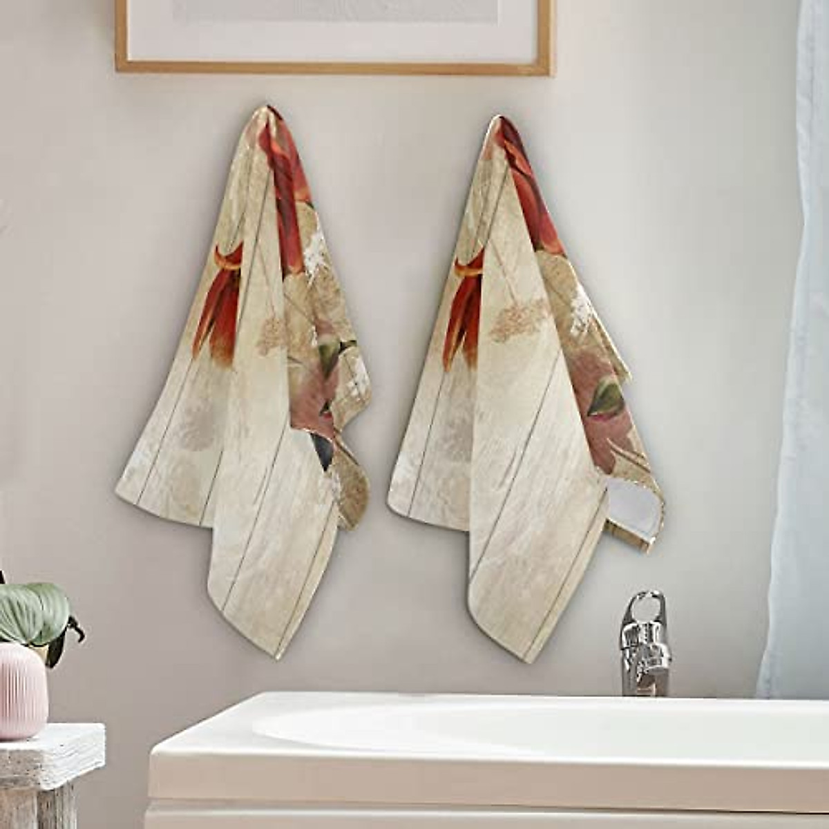 Red Poppy Flower Hand Towels Rustic Brown Wooden Cotton Set of 2 Multi-Purpose Kitchen Towel for Face Beach Bathroom Gym 14.4 x 28.3 Inch