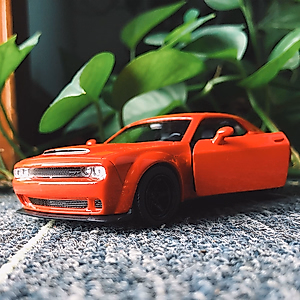TGRCM-CZ 1/36 Scale Challenger Casting Car Model, Zinc Alloy Toy Car for Kids, Pull Back Vehicles Toy Car for Toddlers Kids Boys Girls Gift (Red)