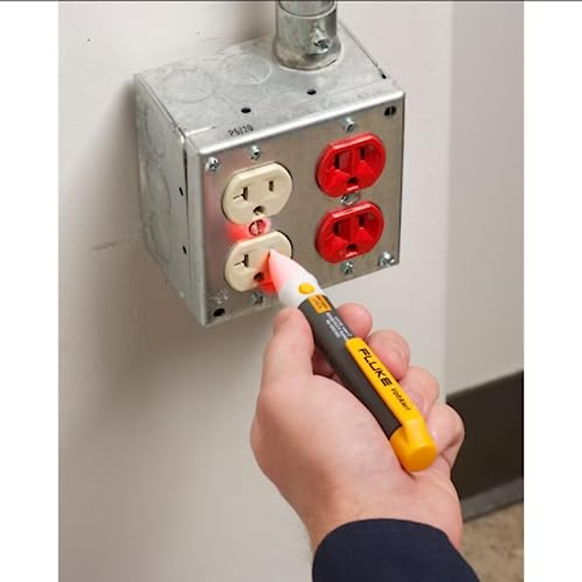 Fluke 1AC II VoltAlert Non-Contact Voltage Tester (Renewed)