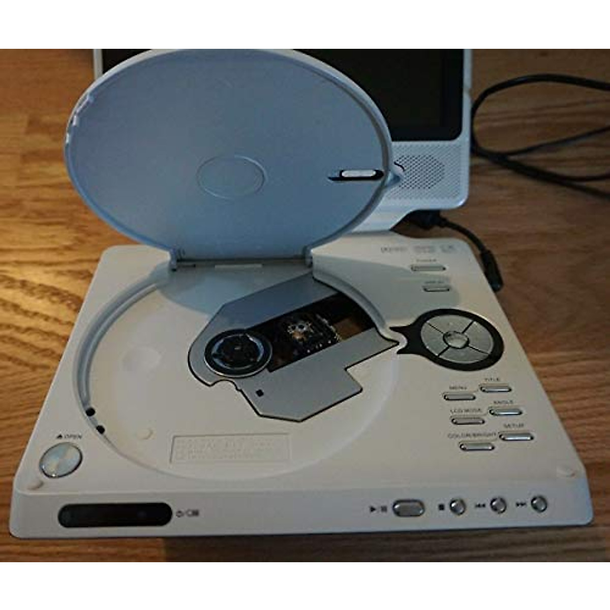 Zenith 7 Wide LCD Portable DVD Player DVP615