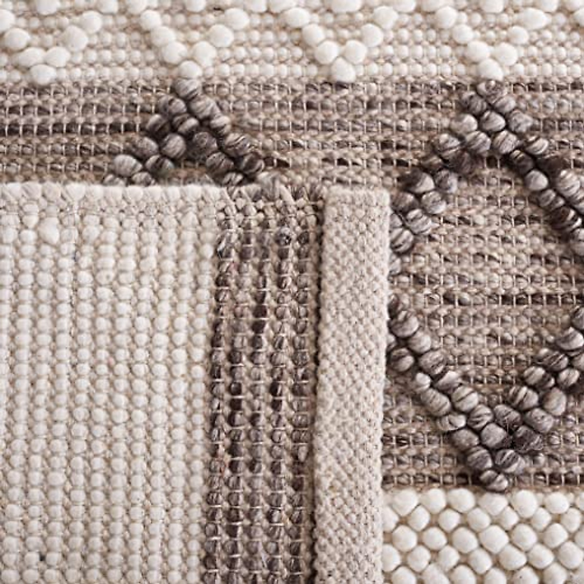 SAFAVIEH Natura Collection Area Rug - 8' x 10', Ivory & Grey, Handmade Moroccan Boho Farmhouse Rustic Tassel Wool, Ideal for High Traffic Areas in Living Room, Bedroom (NAT291F)