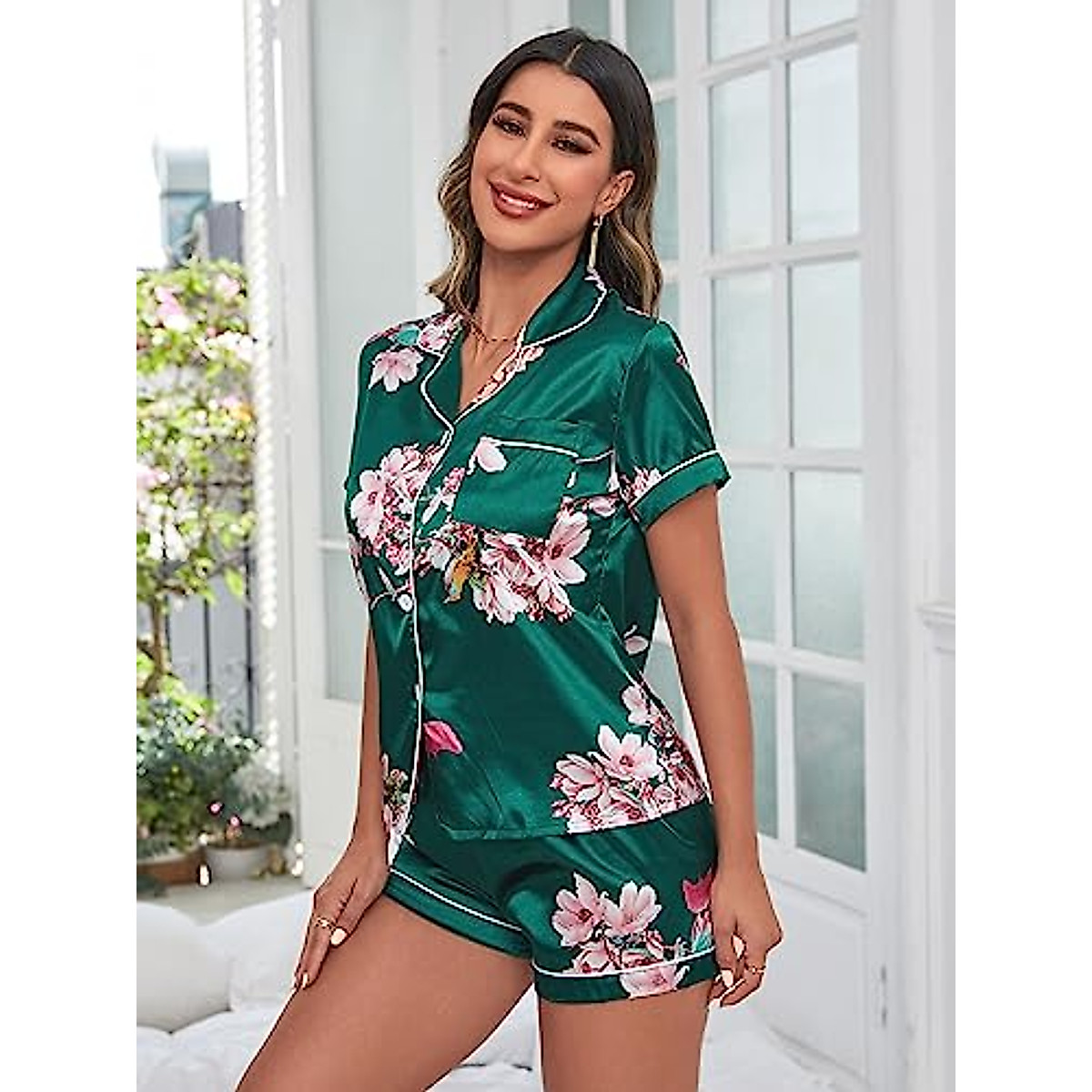 WDIRARA Women's Sleepwear 2 Piece Satin Floral Print Short Sleeve Shirt and Shorts Silk Pajama Set Green XL
