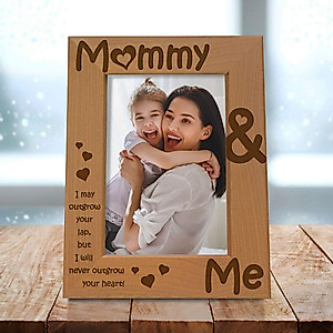 KATE POSH - Mommy & Me Engraved Natural Wood Picture Frame, I Love Mommy Photo Frame, New Baby Gifts, Nursery Picture Frame, New Mom Gifts (5x7-Vertical)