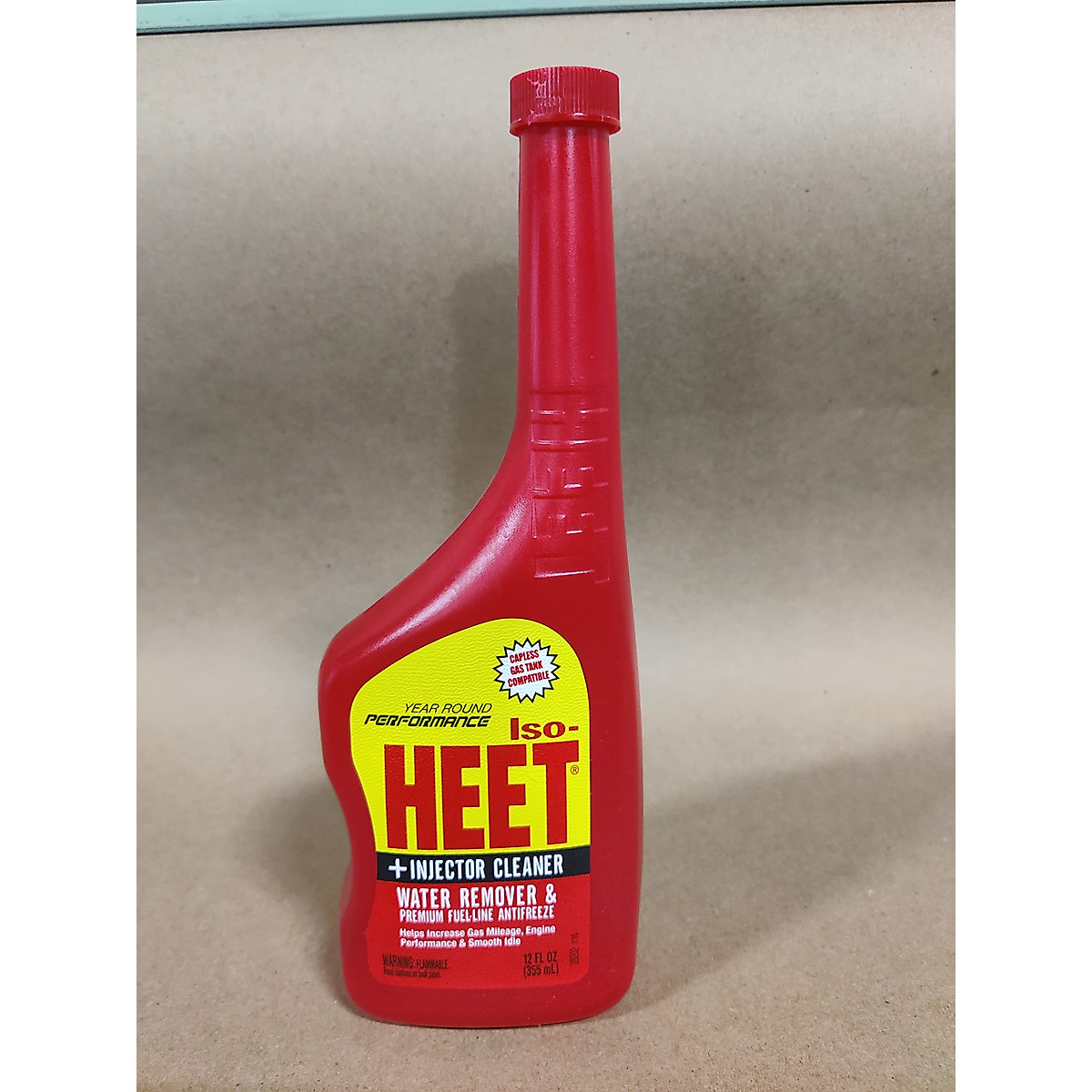 Iso-HEET Water Remover And Premium Fuel Line Antifreeze + Injector Cleaner - Helps Increase Gas Mileage - Improves Engine Performance - Year Round Performance, 12 fl. oz. (28202) , Red