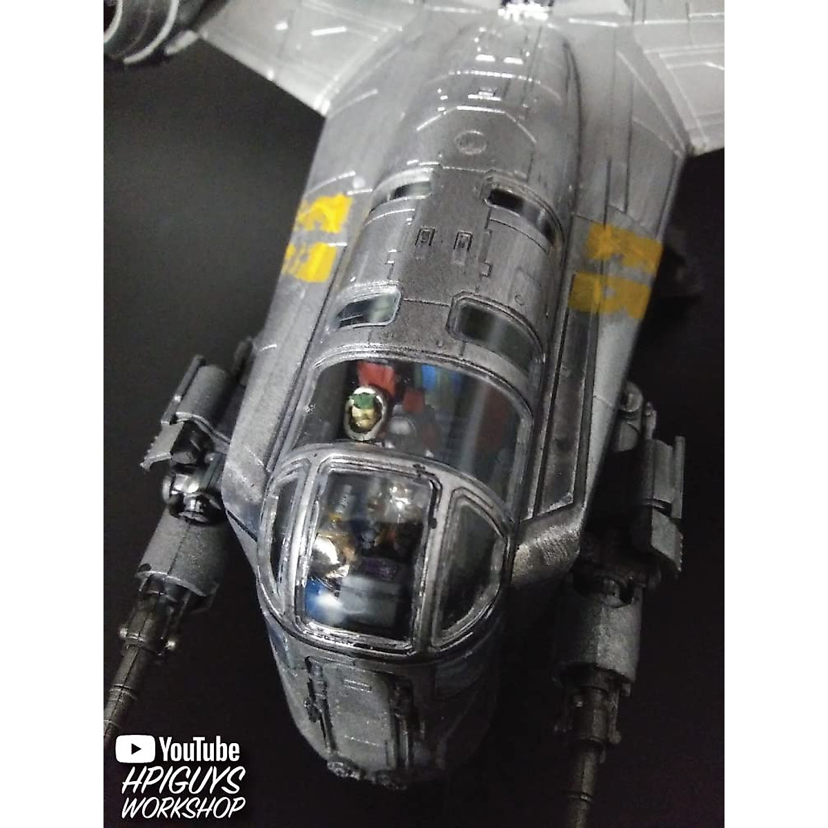 AMT Star Wars: Mandalorian Razor Crest 1:72 Scale Model Kit