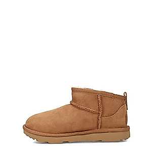 UGG Unisex-Child Classic Ultra Mini Boot, Chestnut, 2