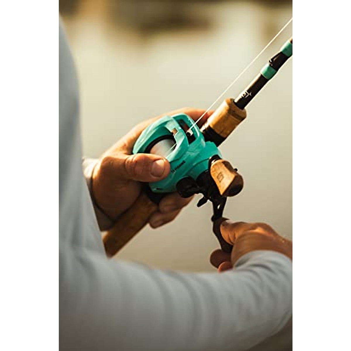 13 FISHING - Modus TX2 Baitcast Reel - 7.3:1 Gear Ratio - Right Hand Retrieve (Salt+Fresh) - MODTX2-7.3-RH, Seafoam Green