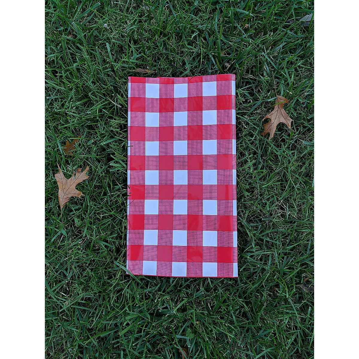 GSM Brands Disposable Tablecloths (5 Pack) - Plastic Tablecovers for Picnics or Parties with Checkered Red and White Design