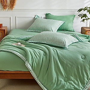 WARMDERN Buffalo Check Plaid Queen Comforter Set Green Comforter for Queen Size Bed 7 Piece Lightweight Soft Comforter with Pillow Shams & Sheets(Green, Queen)