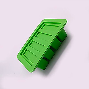 Silicone butter mold，Large Trays Butter Mold Set of 1 , BPA free premium silicone tray with lid (green)