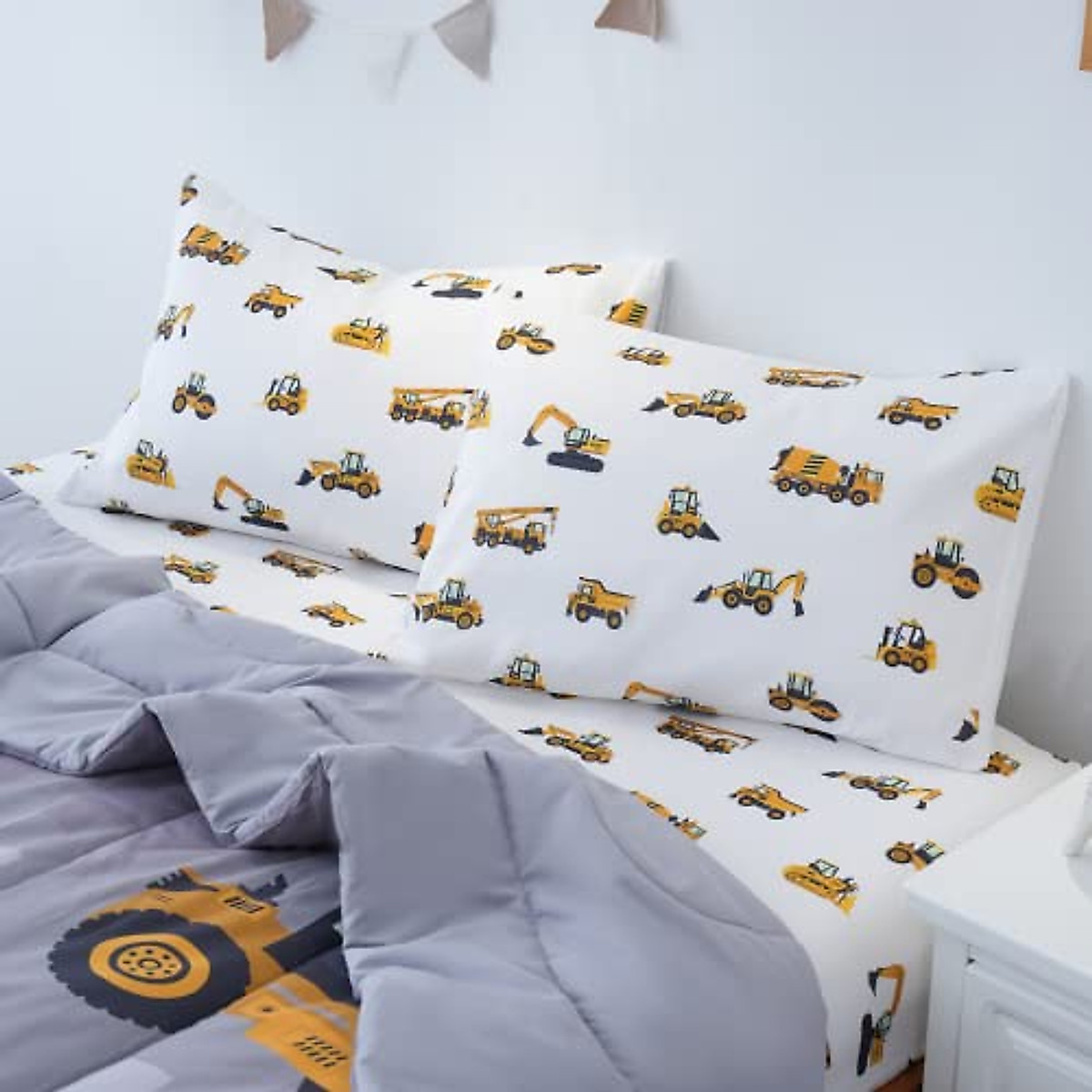 Cokouchyi 4-Pcs Construction Kids Bedding Set for Boys, Twin Size Comforter Set with Sheets and Pillowcase, 4-Pcs Soft Lightweight Bed in a Bag, Fluffy & Durable Children Bed Set, Cartoon Truck Cars